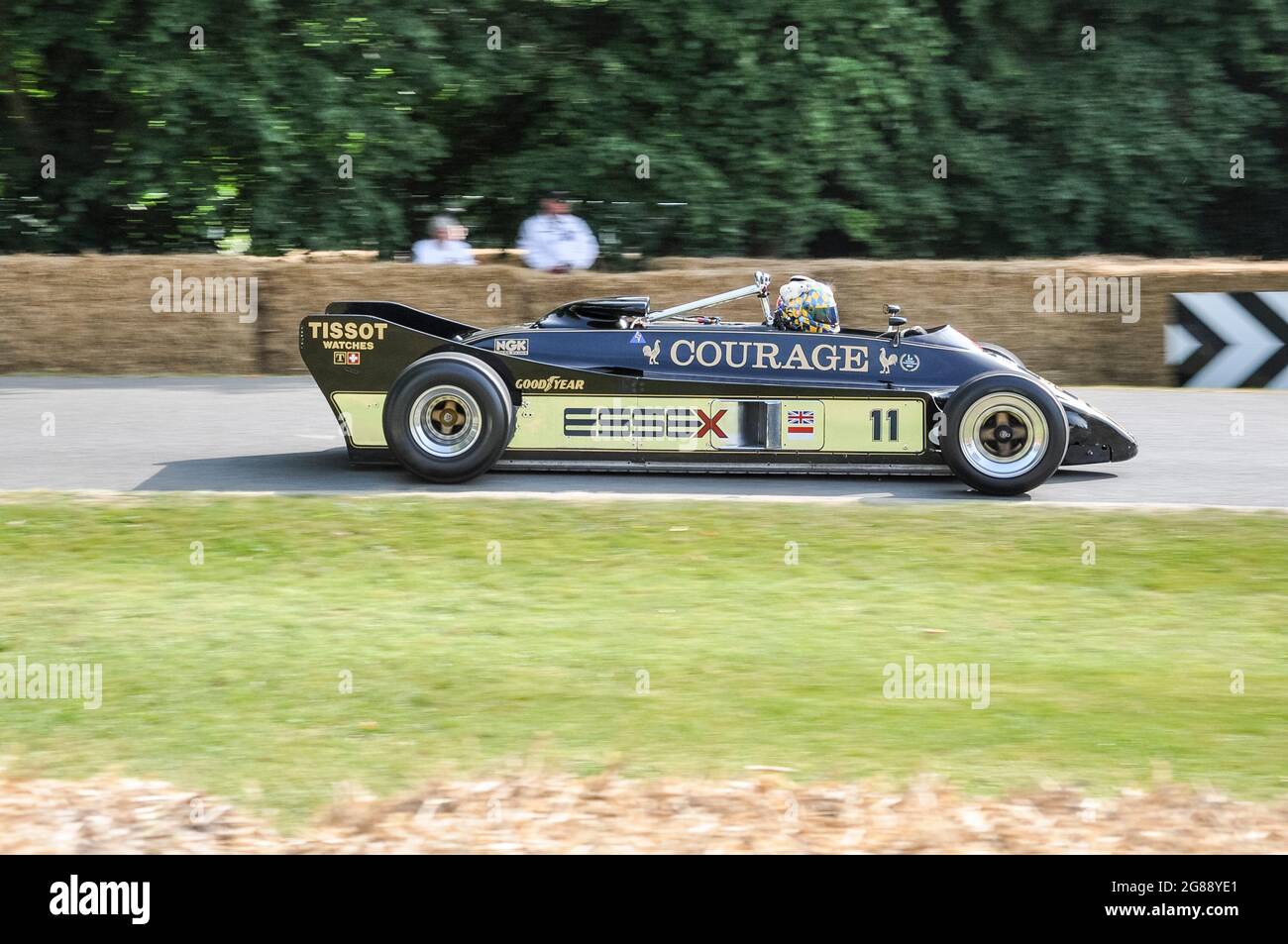 Lotus 88B at the Goodwood Festival of Speed 2013. Twin Chassis Lotus ...