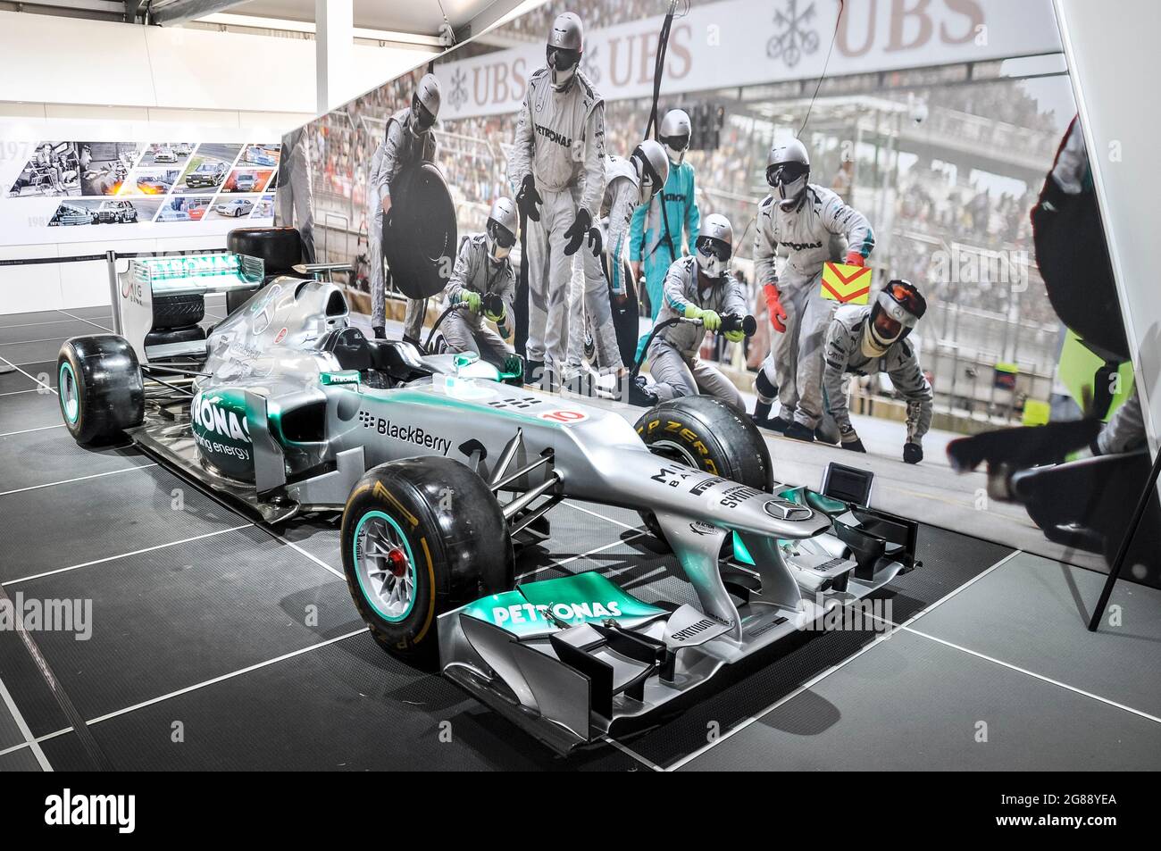 Mercedes Grand Prix, Formula 1 pit crew re-creation at the Goodwood ...