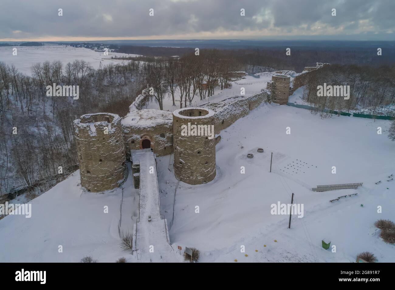 Old russian fortress hi-res stock photography and images - Alamy