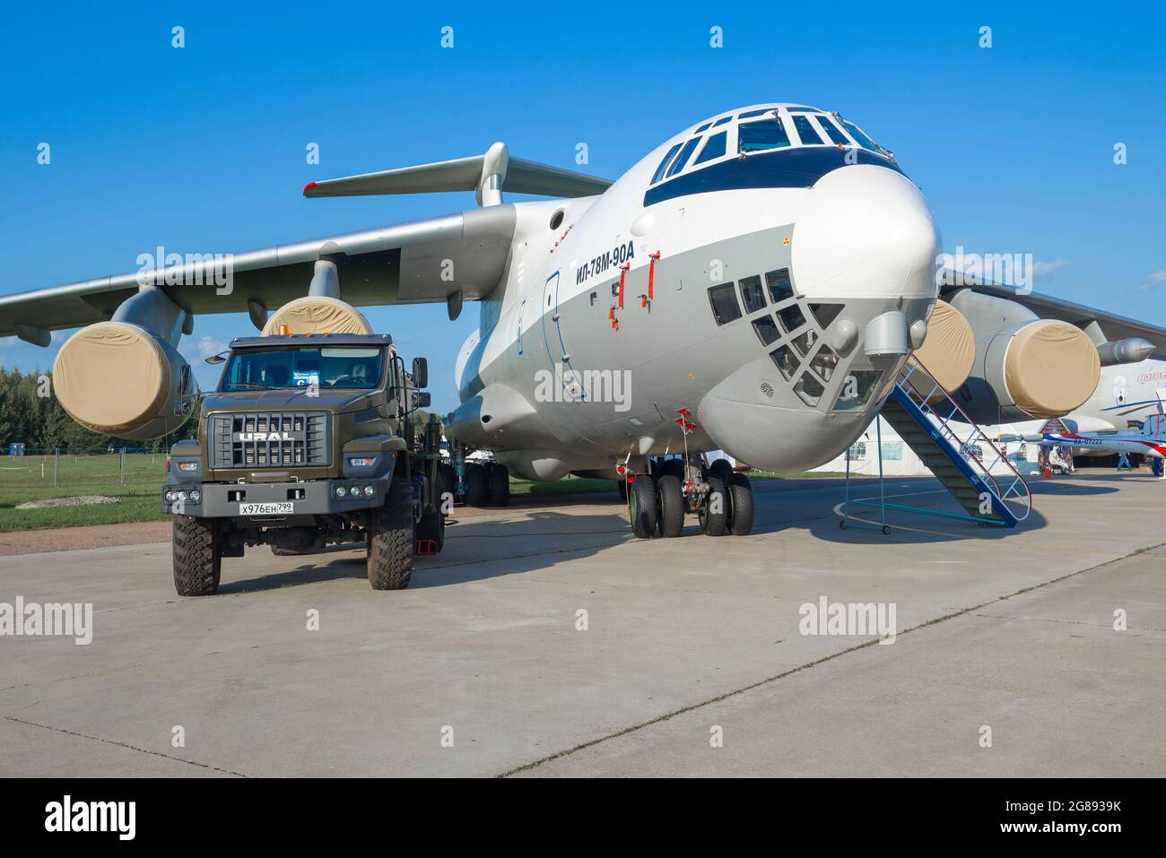 Ilyushin il 78m 90a tanker hi-res stock photography and images - Alamy
