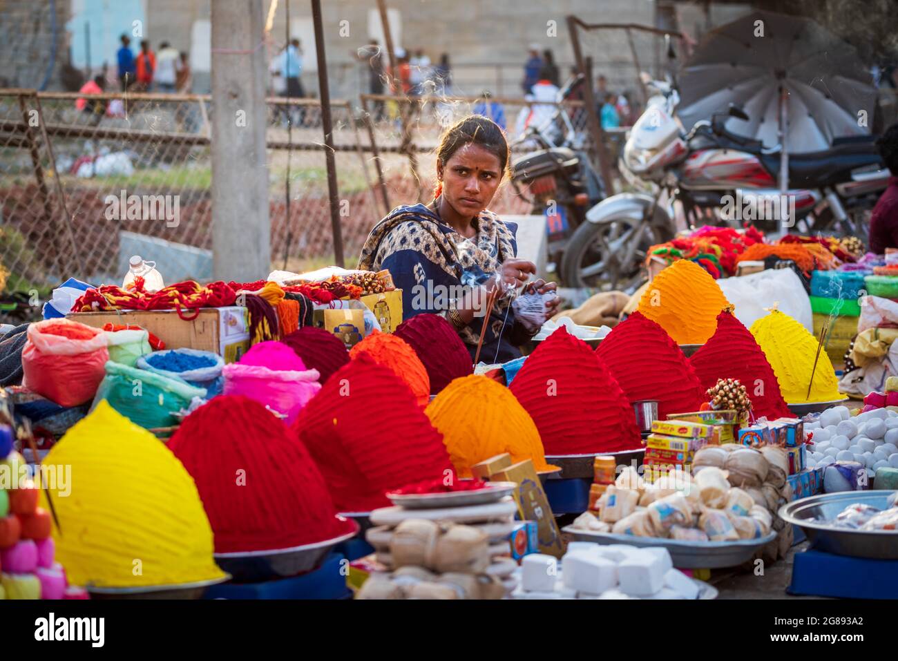 Hampi bazaar hi-res stock photography and images - Alamy