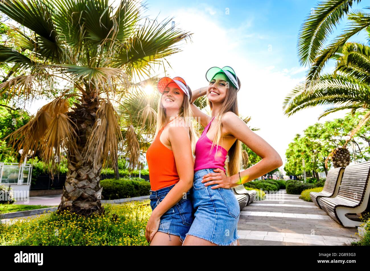 Influencer posing hi-res stock photography and images - Alamy