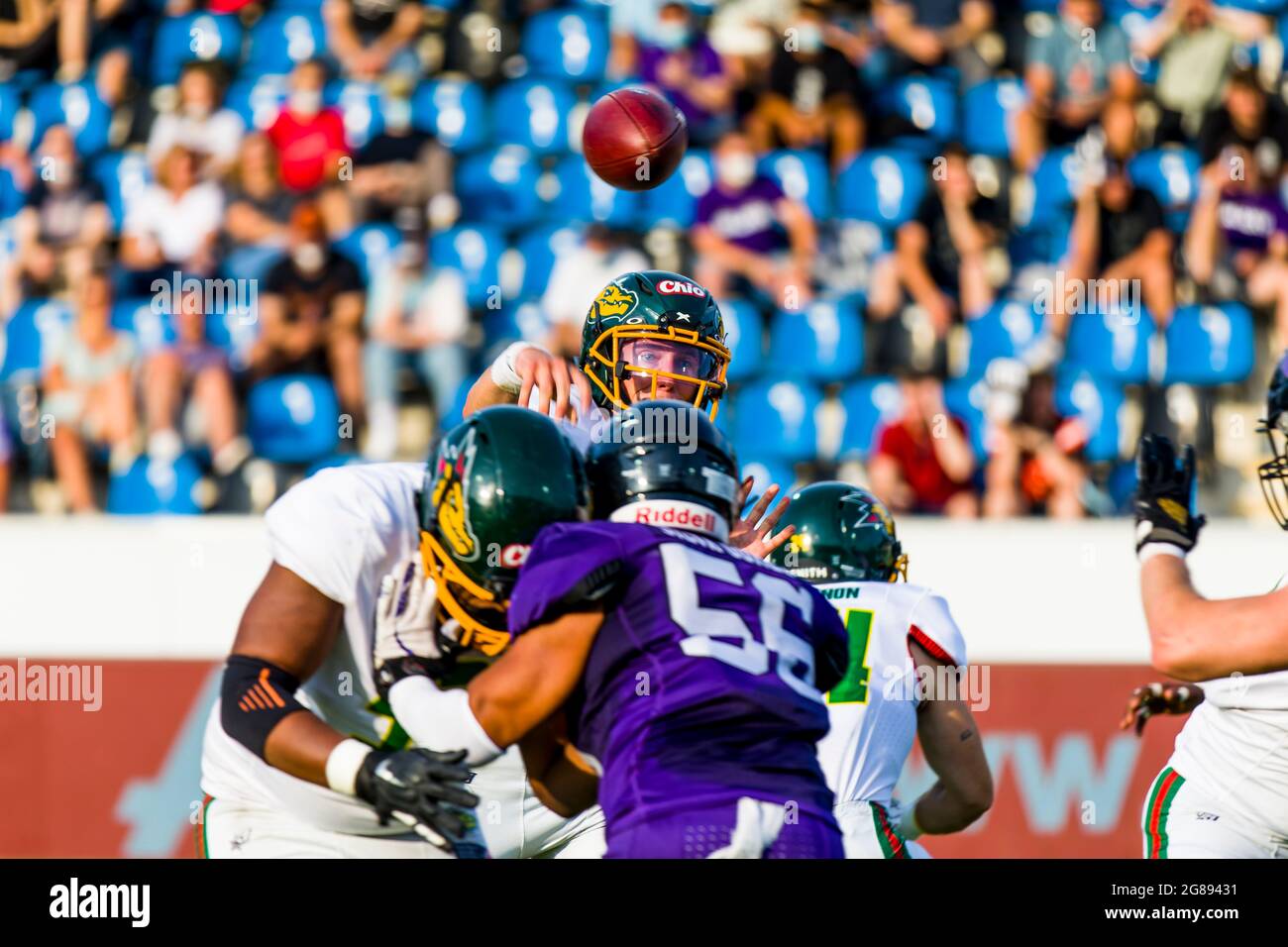# 1 Zach Edwards QB / Barcelona Dragons Stock Photo - Alamy