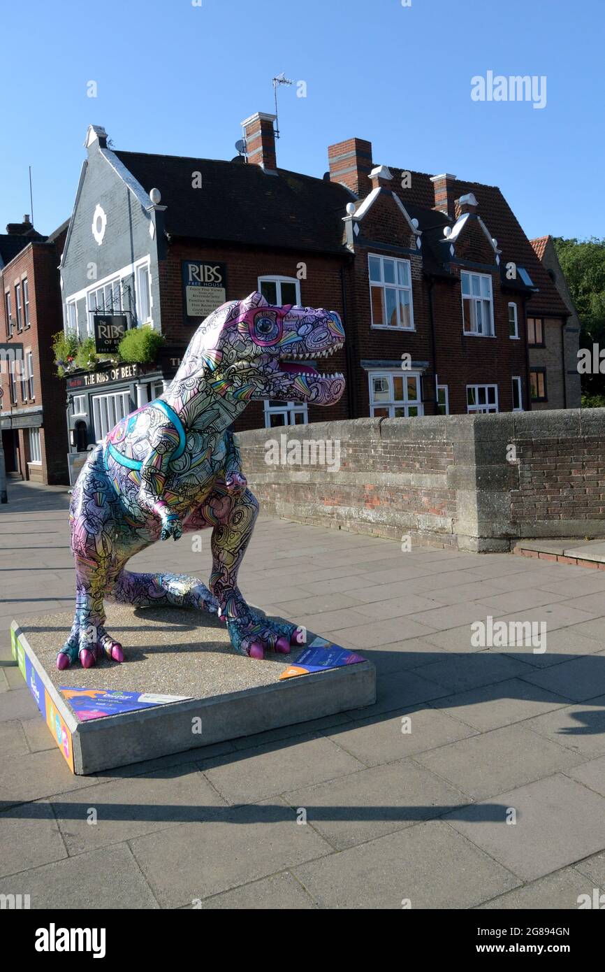 Raising awareness for childrens charity "Break", Beverley Gene ...