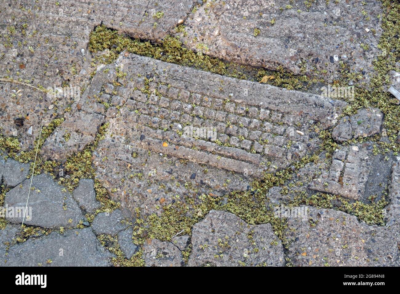 Computer keyboard imprint in the pavement, Princes Street / Elm Hill ...