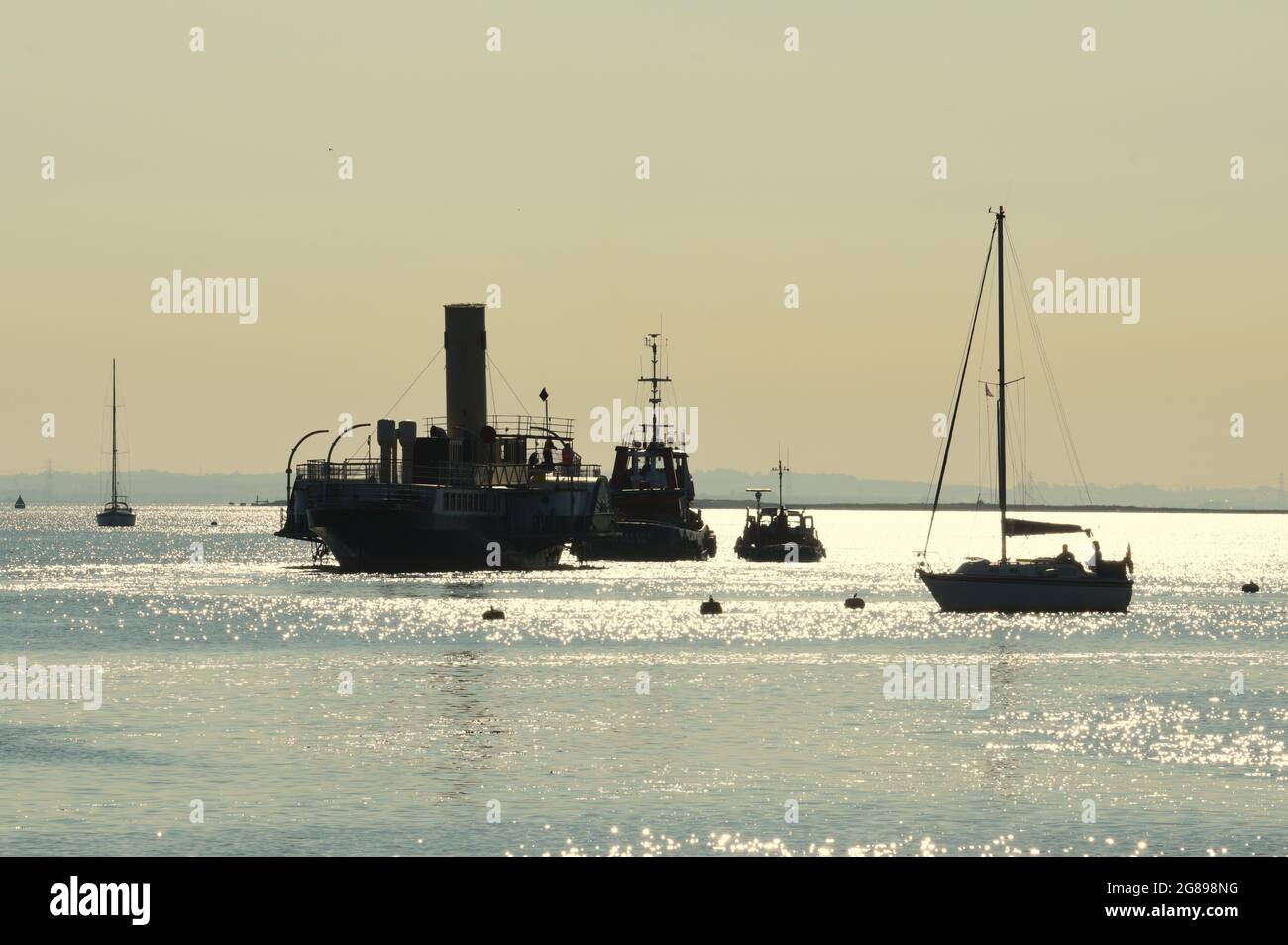 Queen under hi-res stock photography and images - Alamy