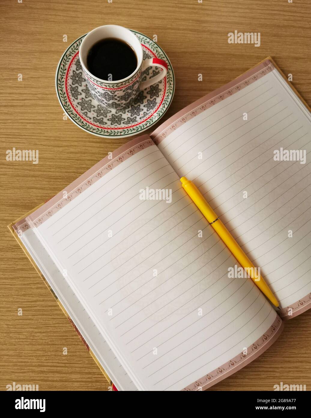 Notebook paper with writing hi-res stock photography and images - Alamy