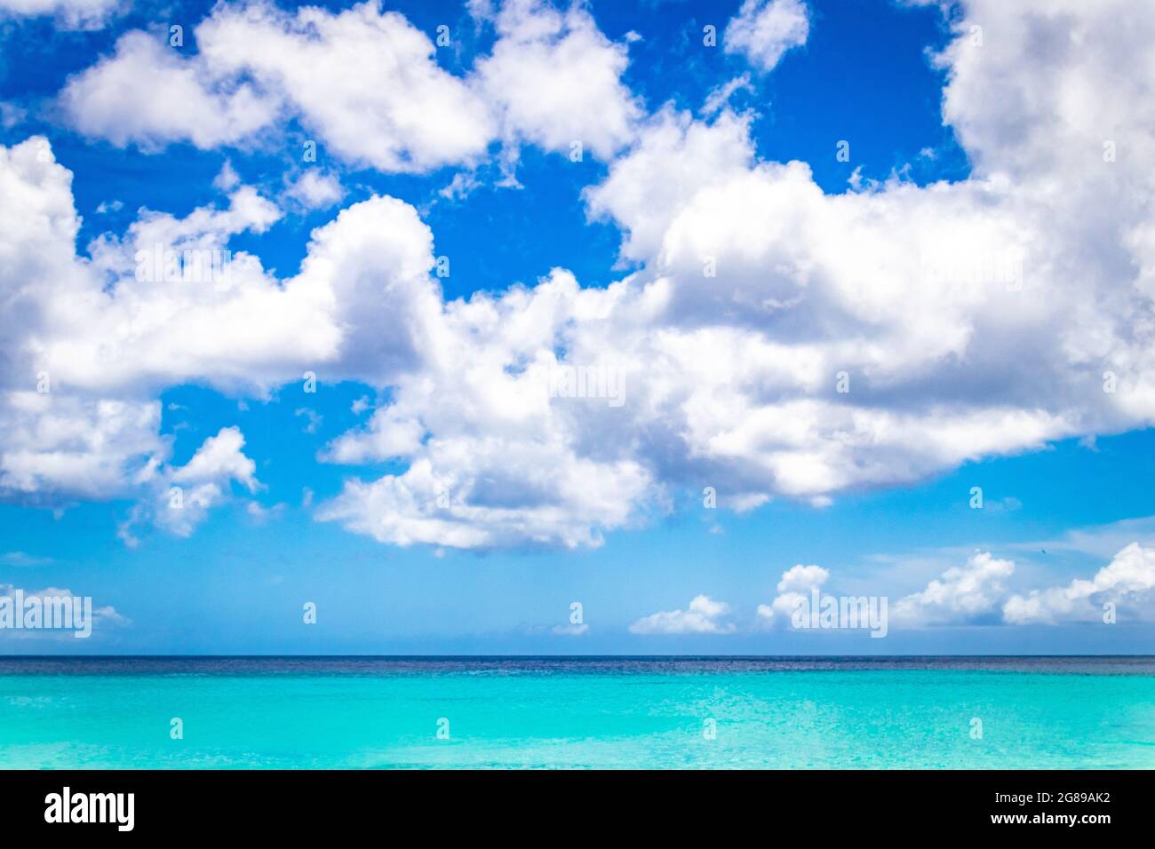 Caribbean turquoise sea Stock Photo - Alamy