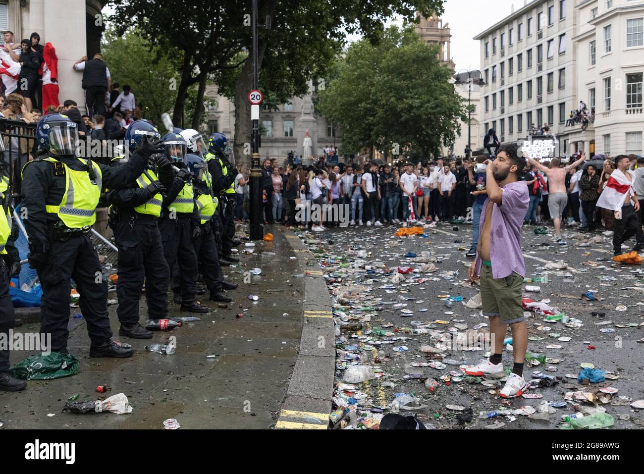 Riot police clash with fans during the England vs Italy Euro 2020 final ...