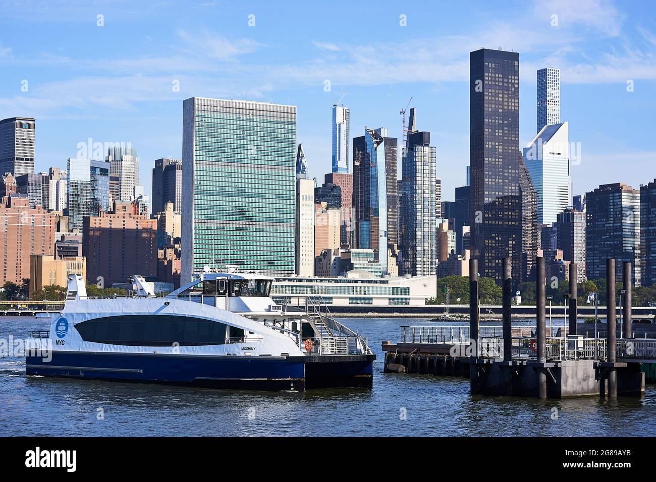 Hunters point south waterfront park hi-res stock photography and images ...