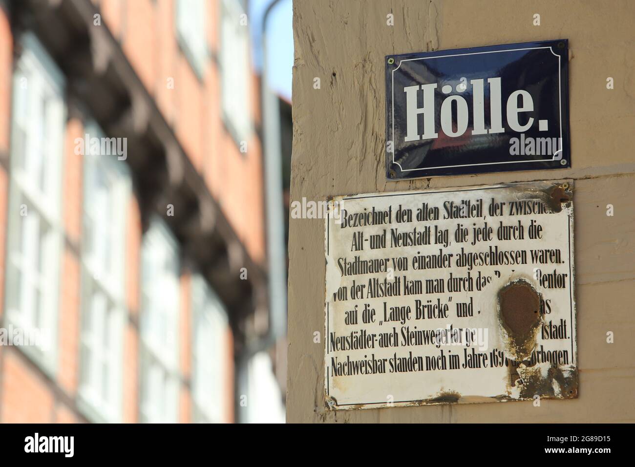 Secular rulers hi-res stock photography and images - Alamy