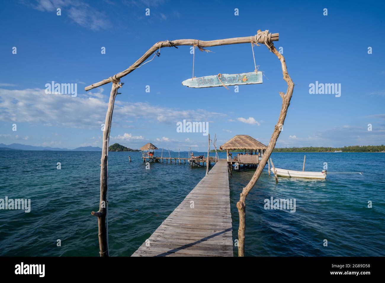 footbridge to the sea bar Stock Photo - Alamy