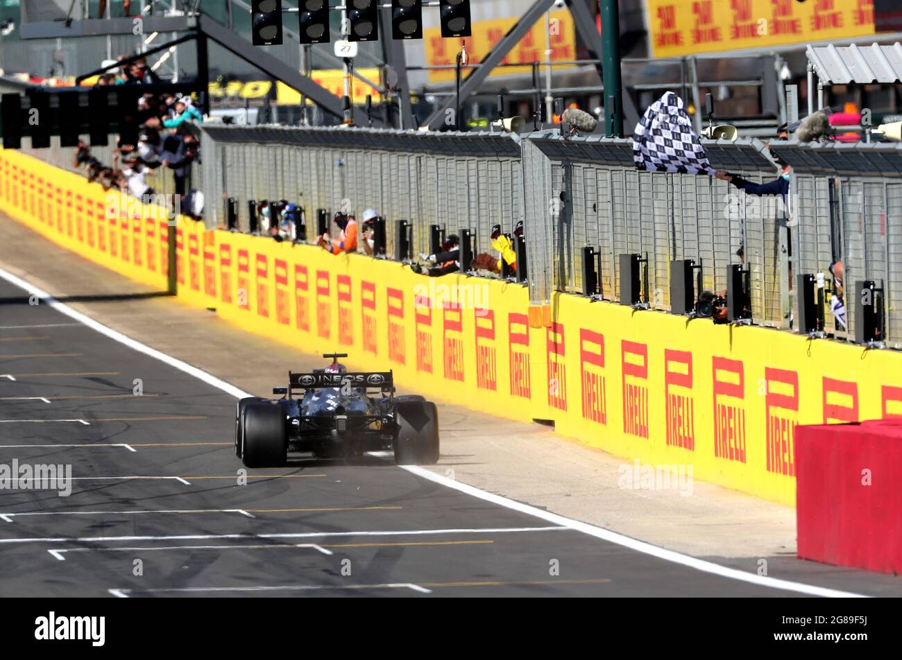 Lewis hamilton mercedes finish line hi-res stock photography and images ...
