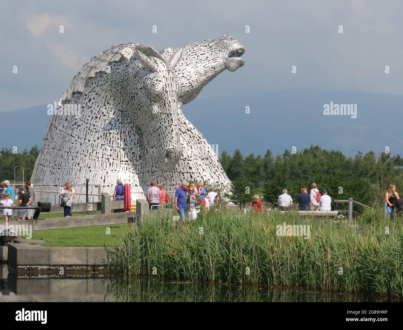 The Kelpies are 30m tall steel sculptures of a pair of horses' heads ...