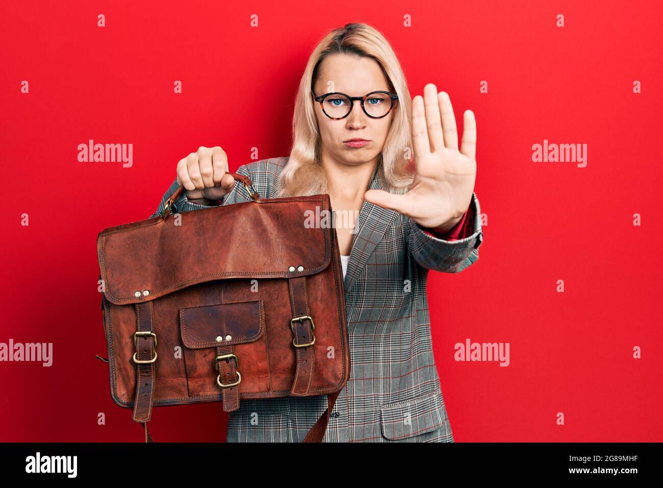 Stop sign purse hi-res stock photography and images - Alamy