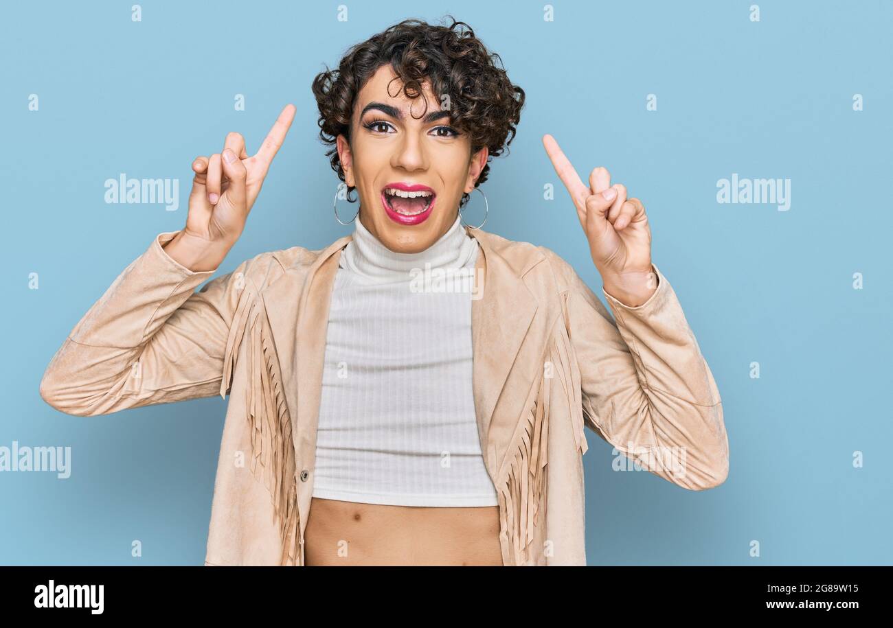 Pointed lipstick hi-res stock photography and images - Alamy