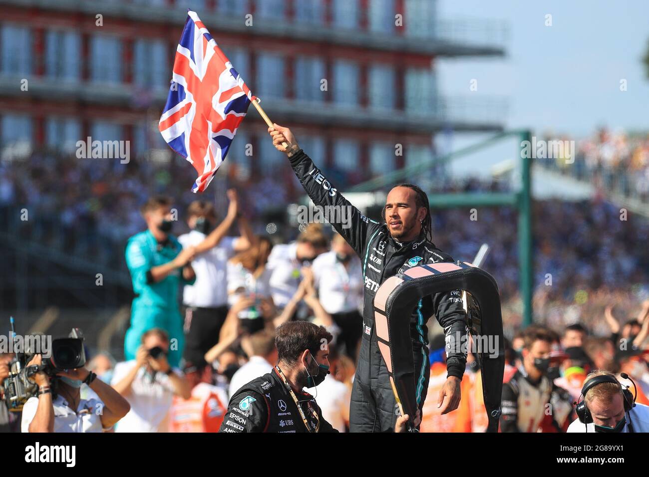 Lewis hamilton flag hi-res stock photography and images - Alamy