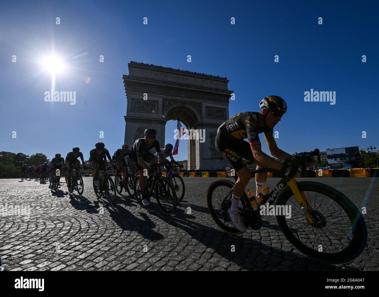 Pool rides hi-res stock photography and images - Alamy