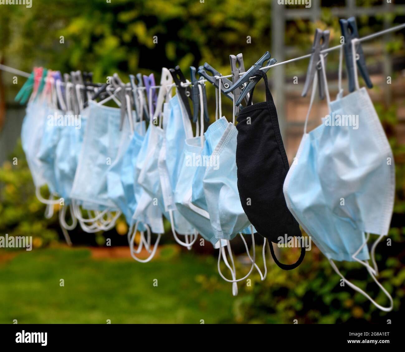 2020 2021 mask hi-res stock photography and images - Alamy