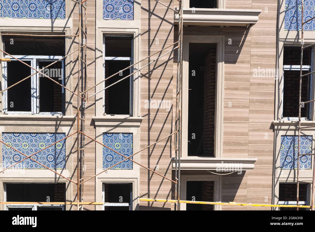 Finishing facade hi-res stock photography and images - Alamy