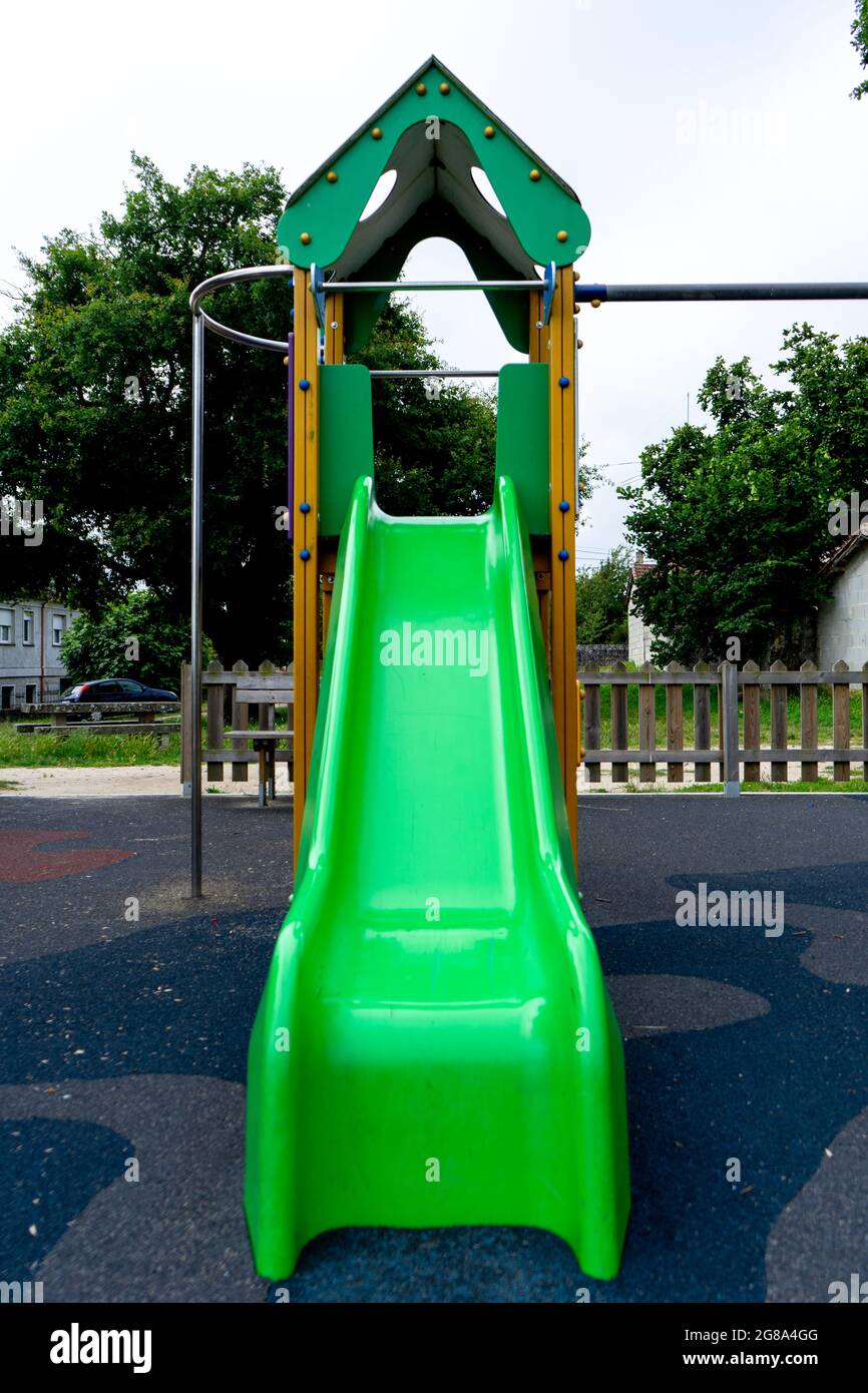 Green slide hi-res stock photography and images - Alamy