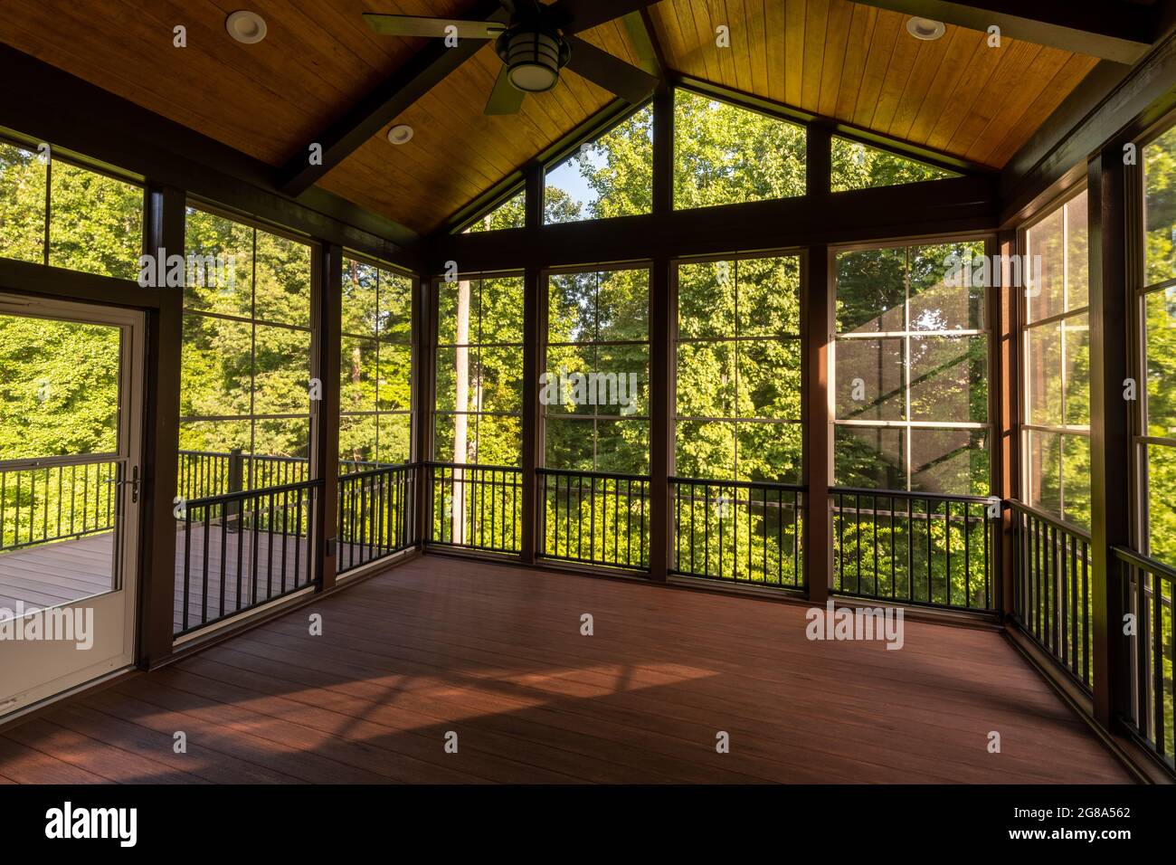 Sun Porch Windows High Resolution Stock Photography and Images - Alamy