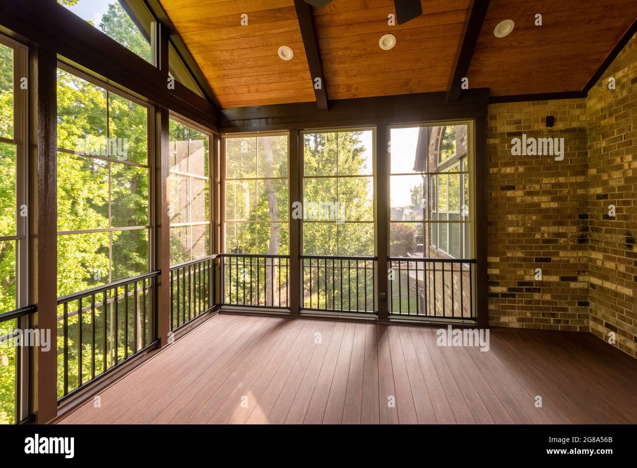 Sun Porch Windows High Resolution Stock Photography and Images - Alamy