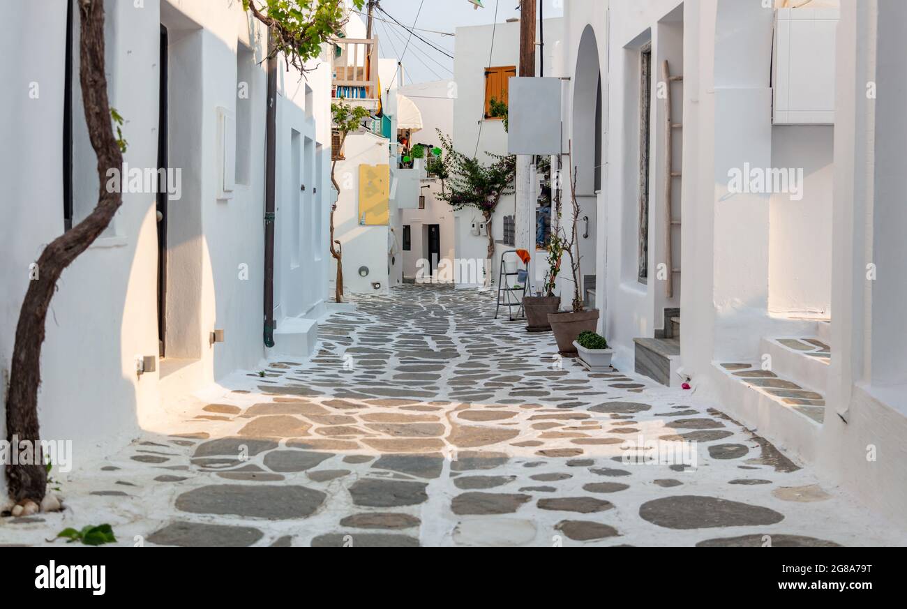 Cyclades. Paros island, Greece. Whitewashed buildings, narrow ...