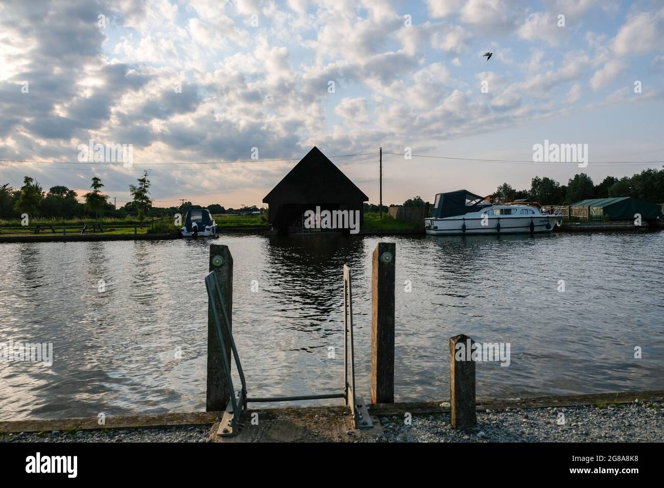 Potter Heigham, Norfolk, UK. 18th July 2021. UK Weather: a beautiful ...