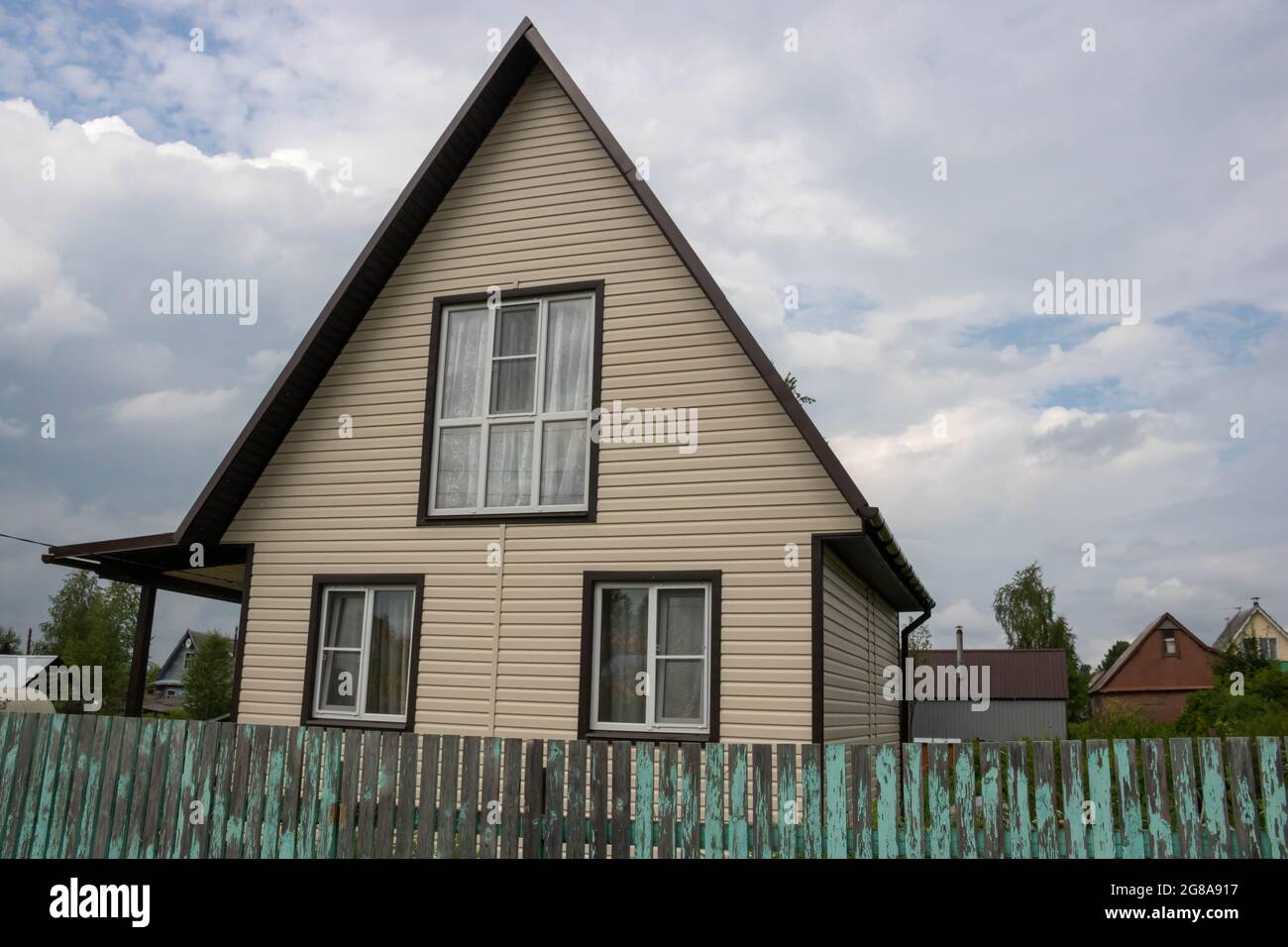Russian dacha hi-res stock photography and images - Alamy