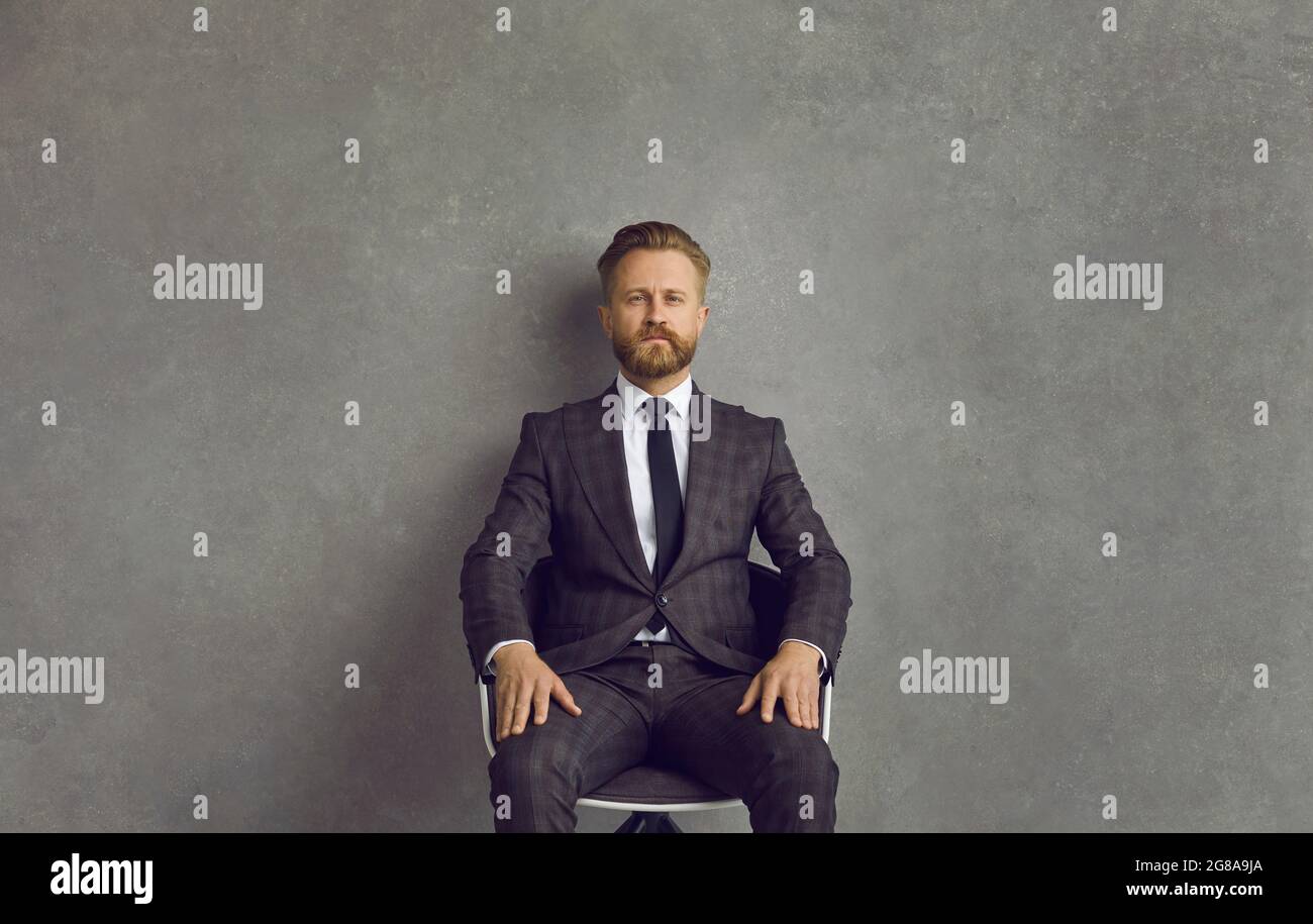 Smart suit hi-res stock photography and images - Alamy