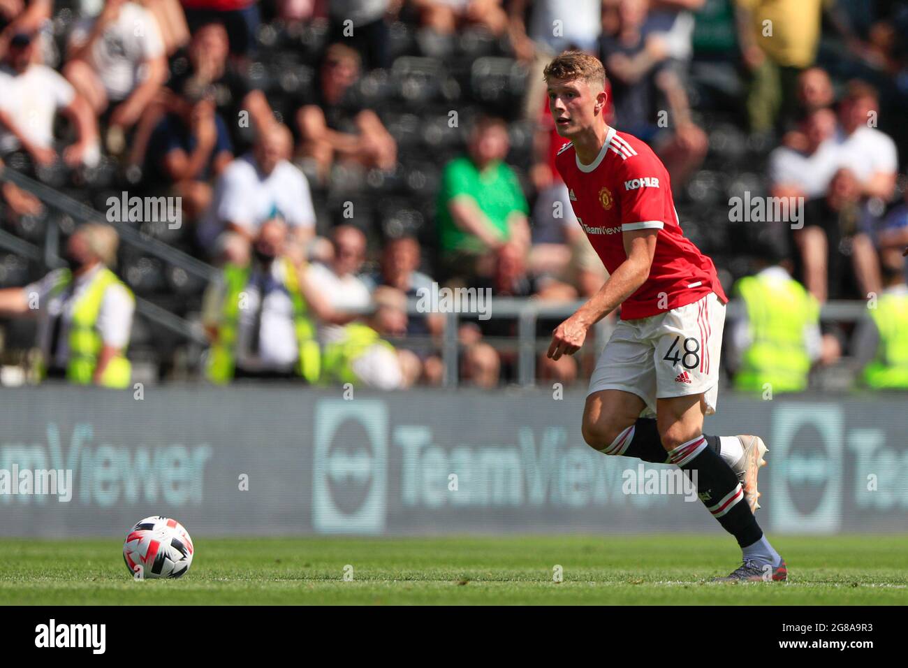 Will Fish of Manchester United runs with the ball Stock Photo - Alamy