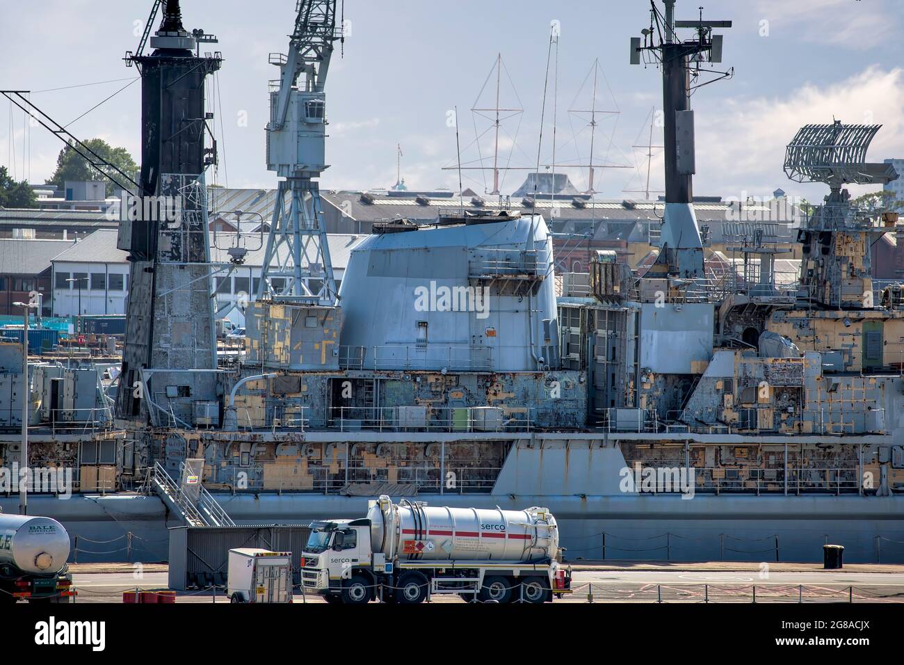 Type 42 destroyer HMS Edinburgh being scrapped in Portsmouth Stock ...