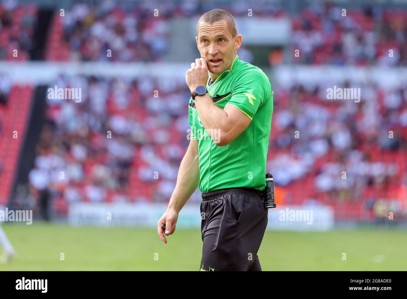 Referee mads kristoffer kristoffersen hi-res stock photography and ...