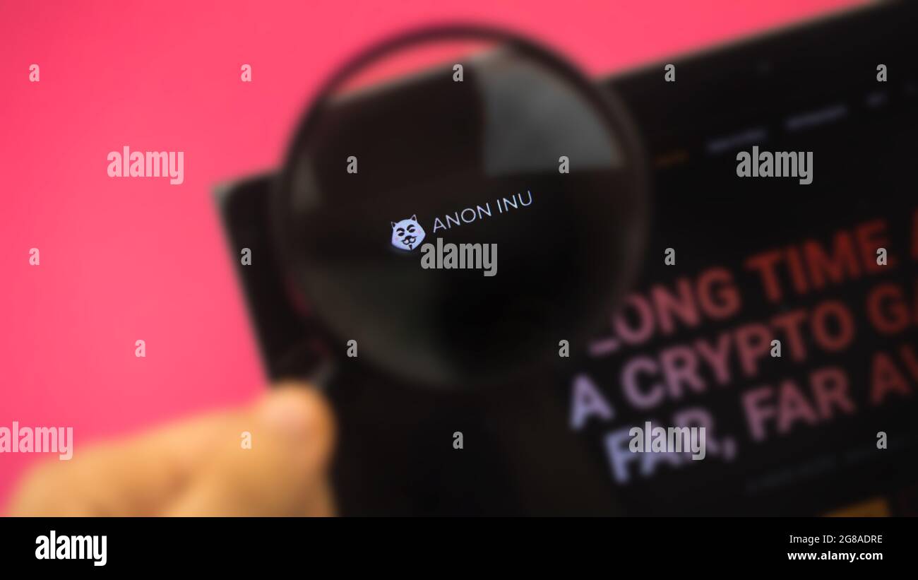 Anonymous hacker stock hi-res stock photography and images - Alamy