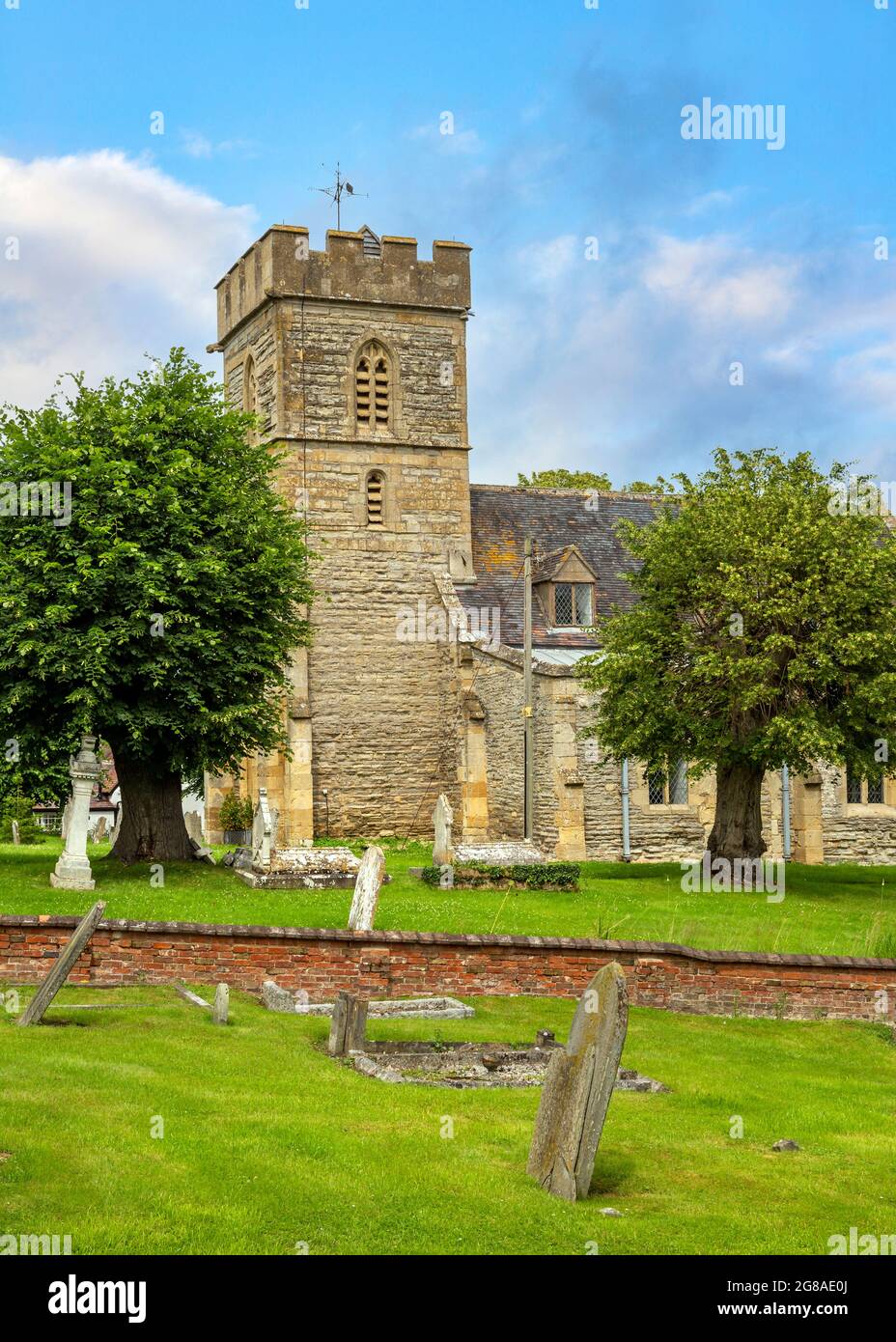 St. Peter's Church in the Worcestershire village of Pebworth Stock ...