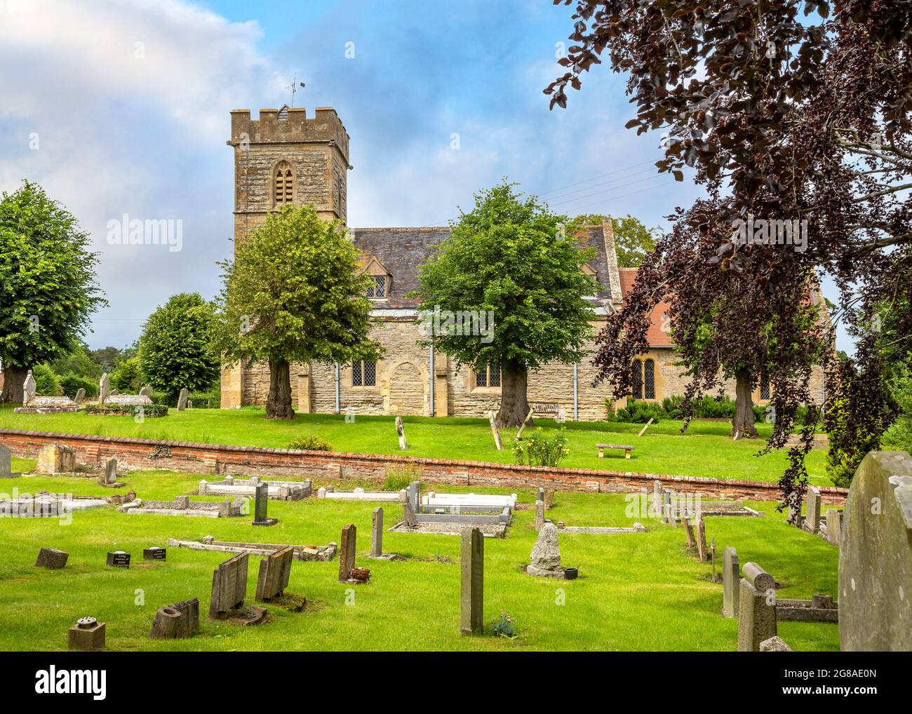 St. Peter's Church in the Worcestershire village of Pebworth Stock ...