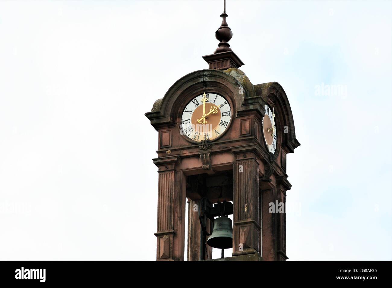Town hall clock hi-res stock photography and images - Alamy