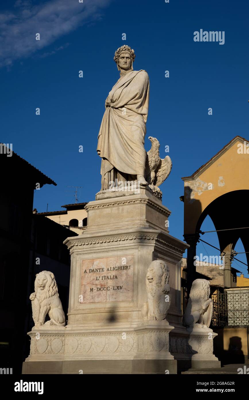 Renaissance statue of Dante Alighieri, Piazza Santa Croce, UNESCO World ...