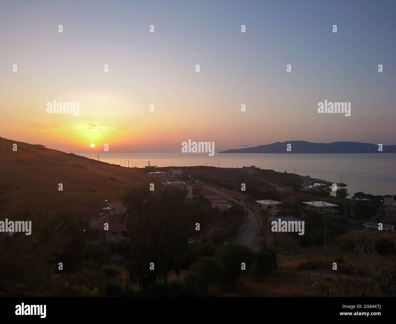 Vibrant sunrise hi-res stock photography and images - Alamy