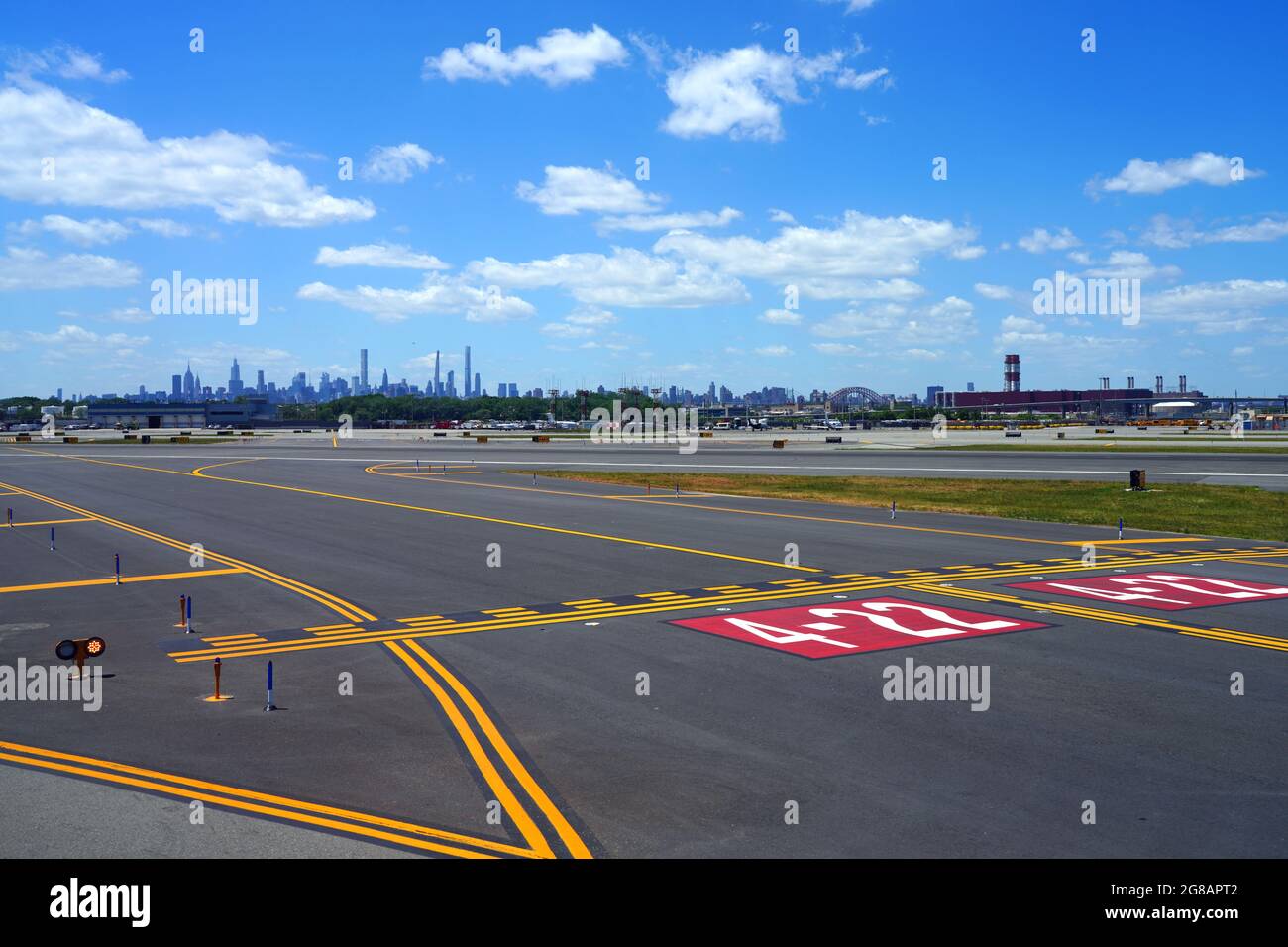 NEW YORK, NY -28 MAY 2021- Landscape view of the Manhattan skyline, New ...