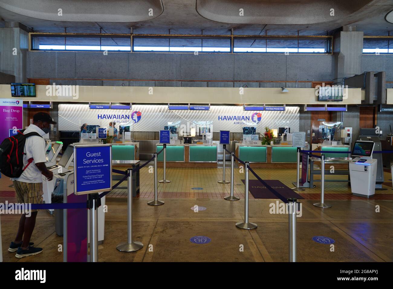KAHULUI, HI -27 MAY 2021- View of check-in kiosks for Hawaiian Airlines ...