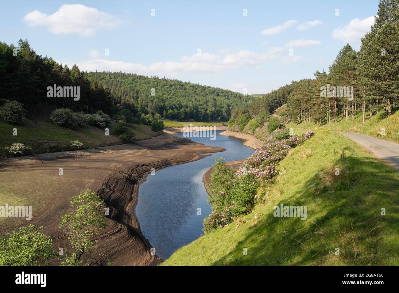 Howden Reservoir in Derbyshire Peak District National park England UK ...