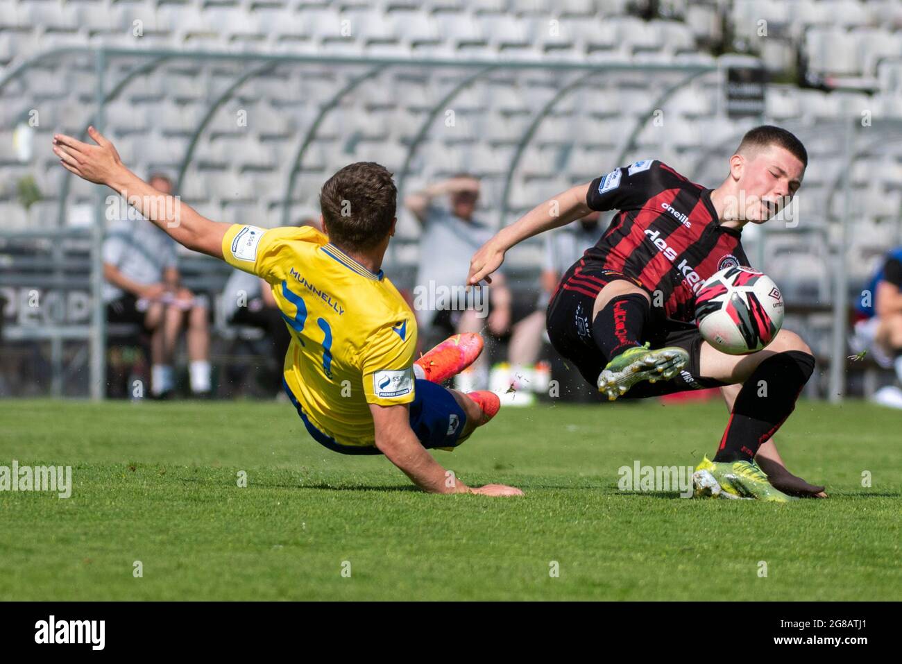 Jamie Mullins of Bohemians and Aaron McNally of Longford fight for the ...