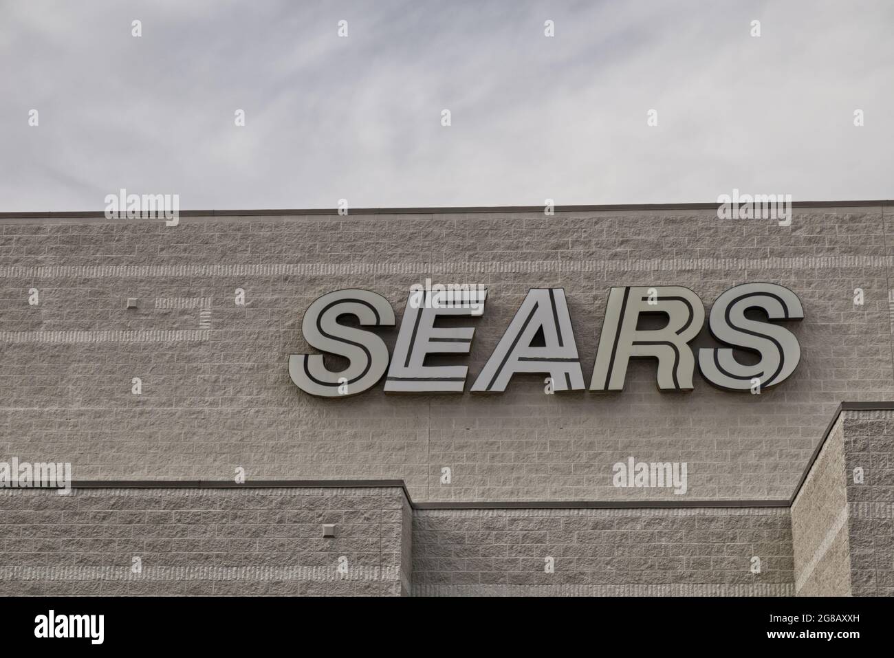 Augusta, Ga USA - 04 30 21: Sears retail store sign closed for good at ...