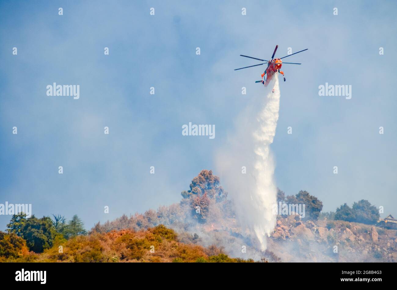 Santa Barbara County Wildfire. Aerial Firefighting Stock Photo - Alamy