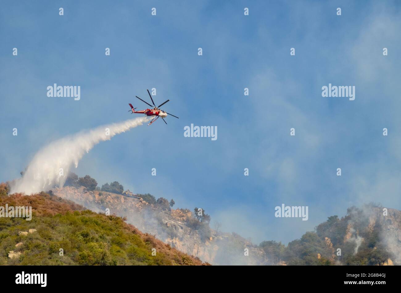 Aerial firefighting hi-res stock photography and images - Alamy