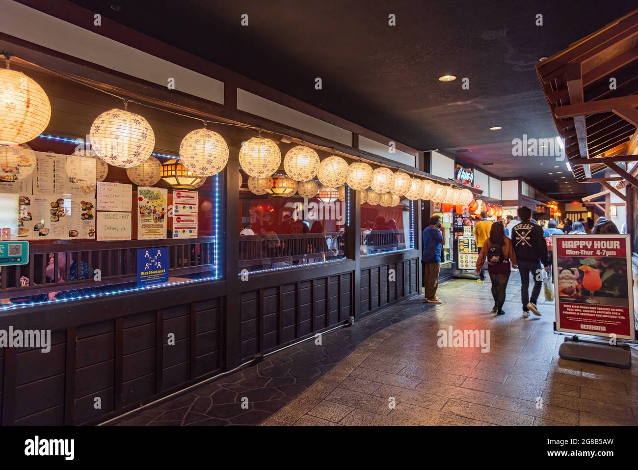 San Francisco, MAY 22, 2021 - Interior view of the West Mall of Japan ...
