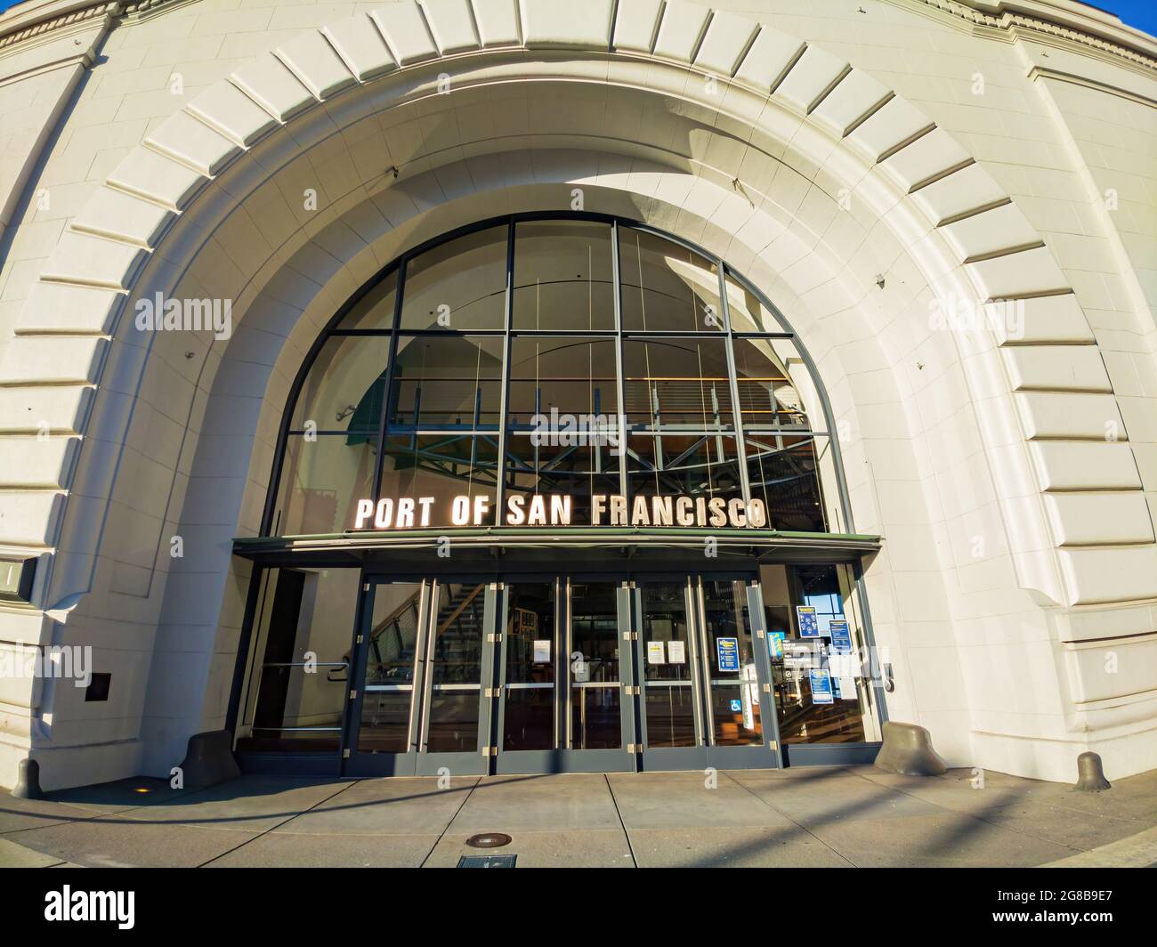 Entrance to pier 1 hi-res stock photography and images - Alamy