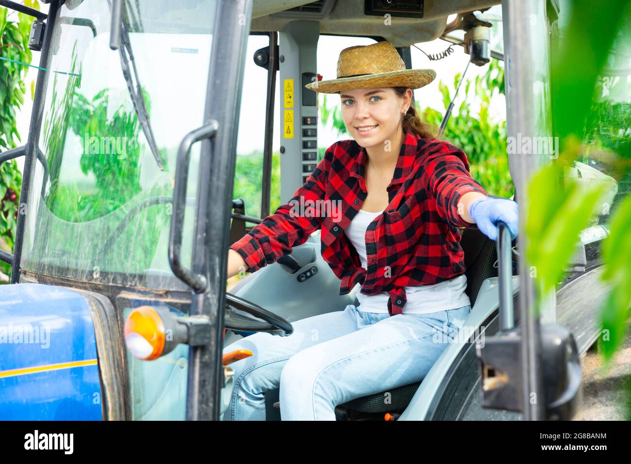 Female tractor driver hi-res stock photography and images - Alamy